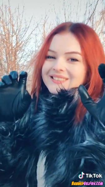 Giovanna Amazing Nude Teen Bannedselfies