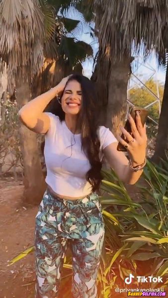 Natalya Amazing Nude Highschool Teen Bannedselfies